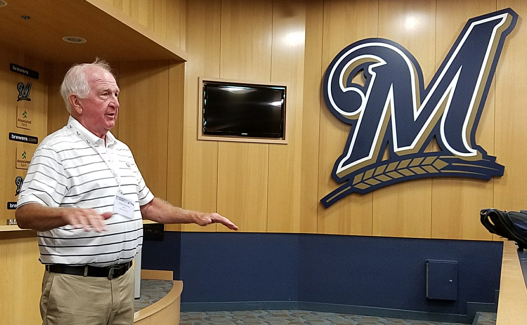 Sports broadcasters learn, enjoy day at the ballpark - Wisconsin ...