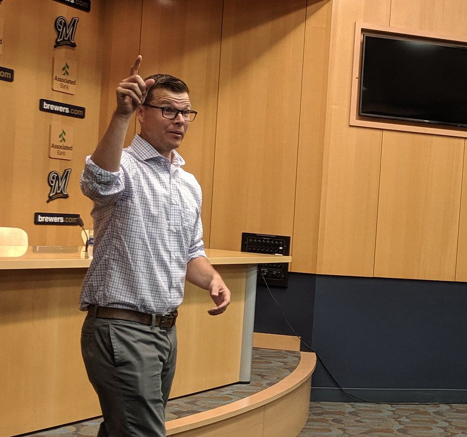 Brewers host broadcasters for Sports Workshop - Wisconsin Broadcasters ...